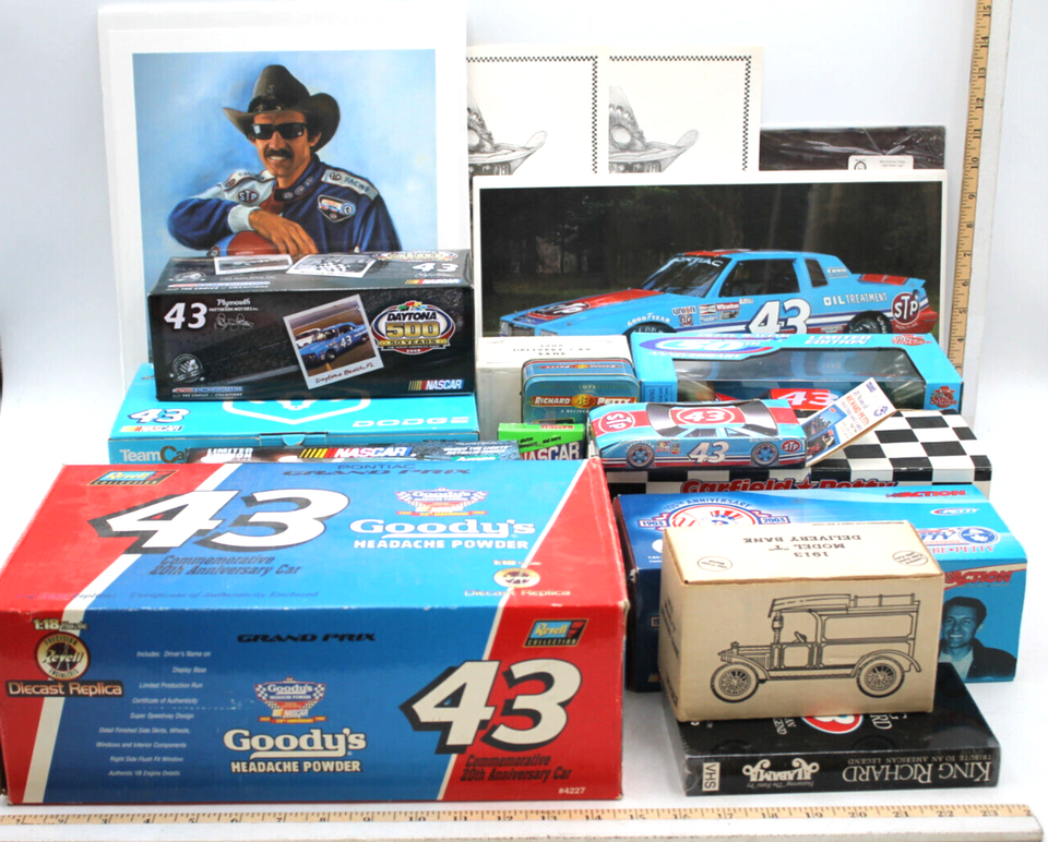 Richard Petty The King NASCAR #43 STP Diecast Collection 1/24 Diecast ...