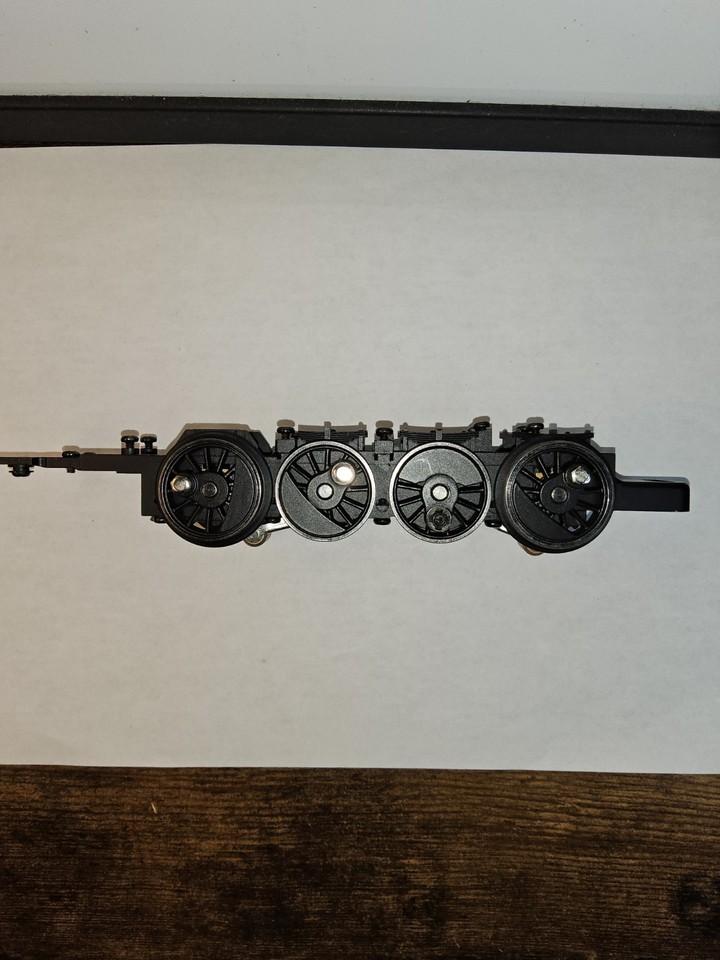 O Gauge Unknown Unbranded Steam Locomotive Frame With 8 Wheels Used | eBay