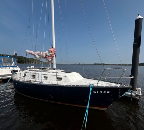 1981 Hunter 30' Sailboat - Outboard Runs - North Carolina | eBay