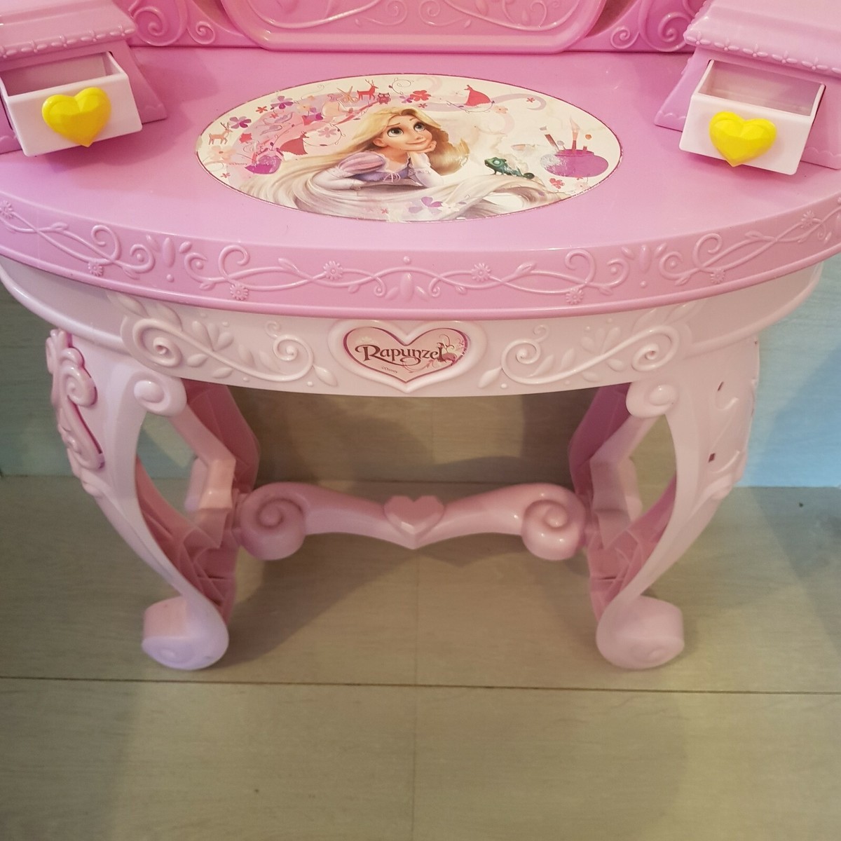 Rapunzel Dressing Table - Infoupdate.org