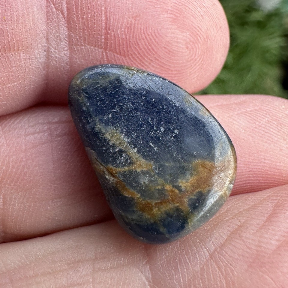 Blue Sapphire Corundum Polished Opaque Crystal Pebble 23.36 Carats ...