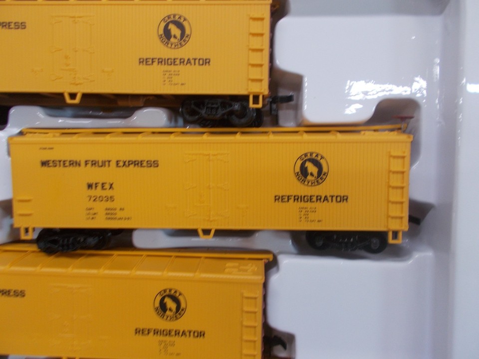 WALTHERS # 932-952 ~ 6-PACK GREAT NORTHERN / WFP 40' REEFER CARS~RTR ...