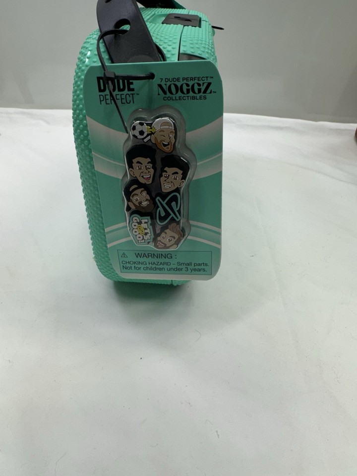 Dude Perfect Teal Lunch Box with Lid, Adjustable Divider, Removable ...