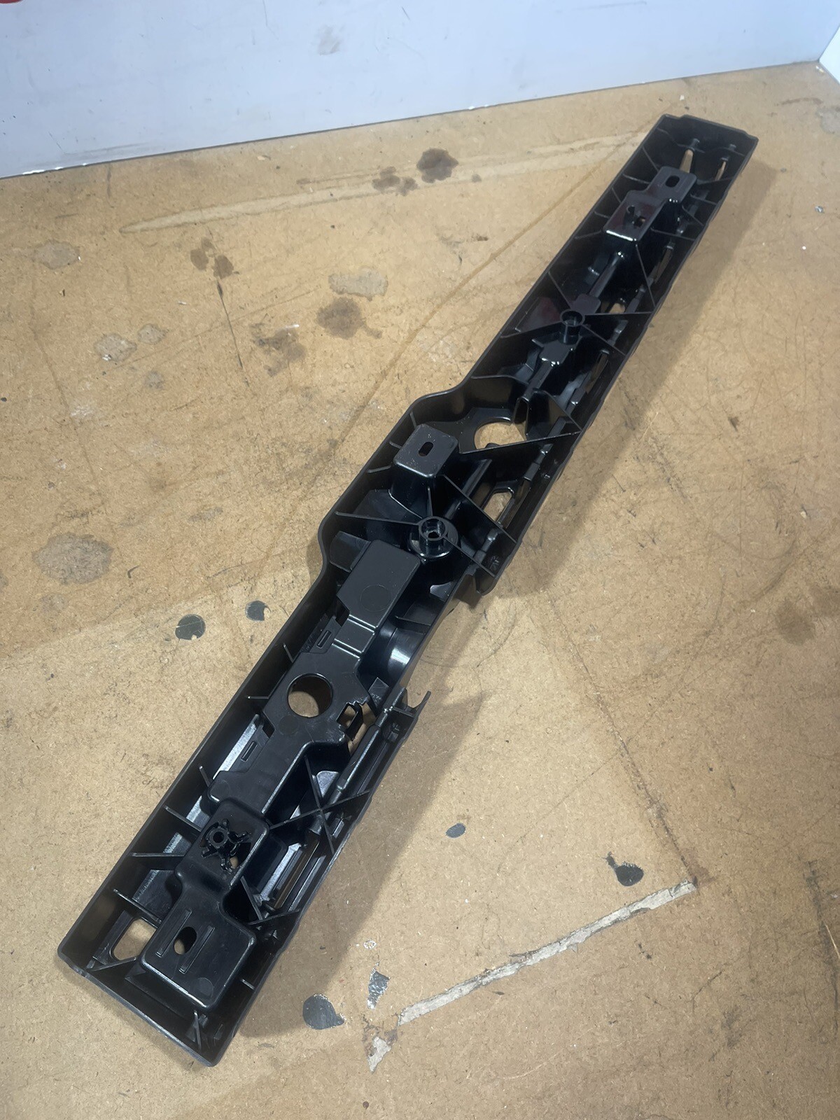 BMW 5 SERIES M SPORT G30/31/F90 DRIVER SIDE SKIRT BRACKET 7387346 for ...
