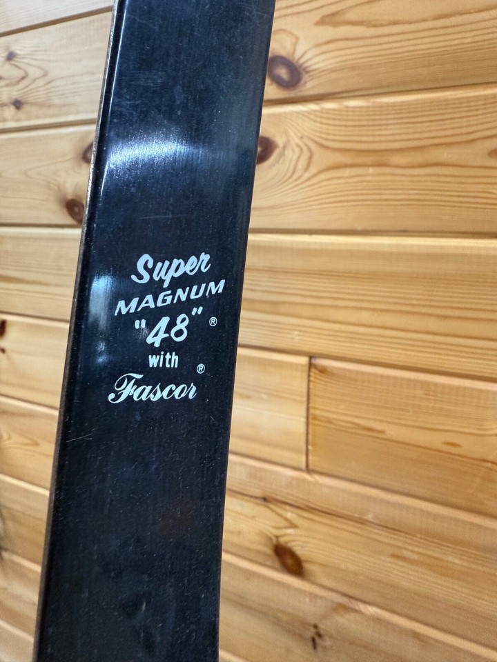 Vintage Bear Super Magnum 48" Recurve Bow RH 50# Lb black red stripe ...