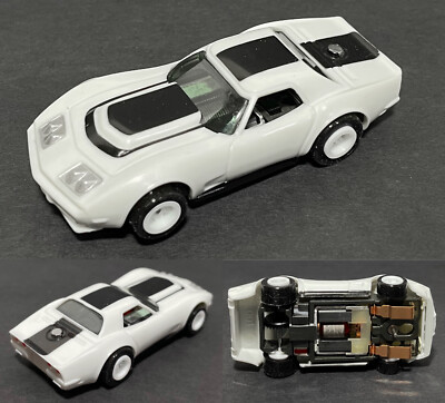 1 BTO AFX style Bulldog Chassis Powered White+Black A/P Corvette HO ...