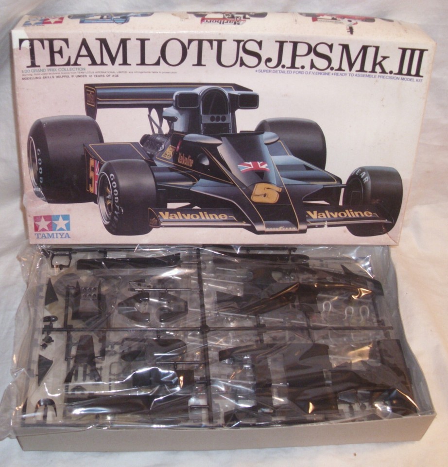 TAMIYA F1 JOHNNY PLAYER SPECIAL RACE CAR 1:20 SCALE MODEL KIT #2004 ...