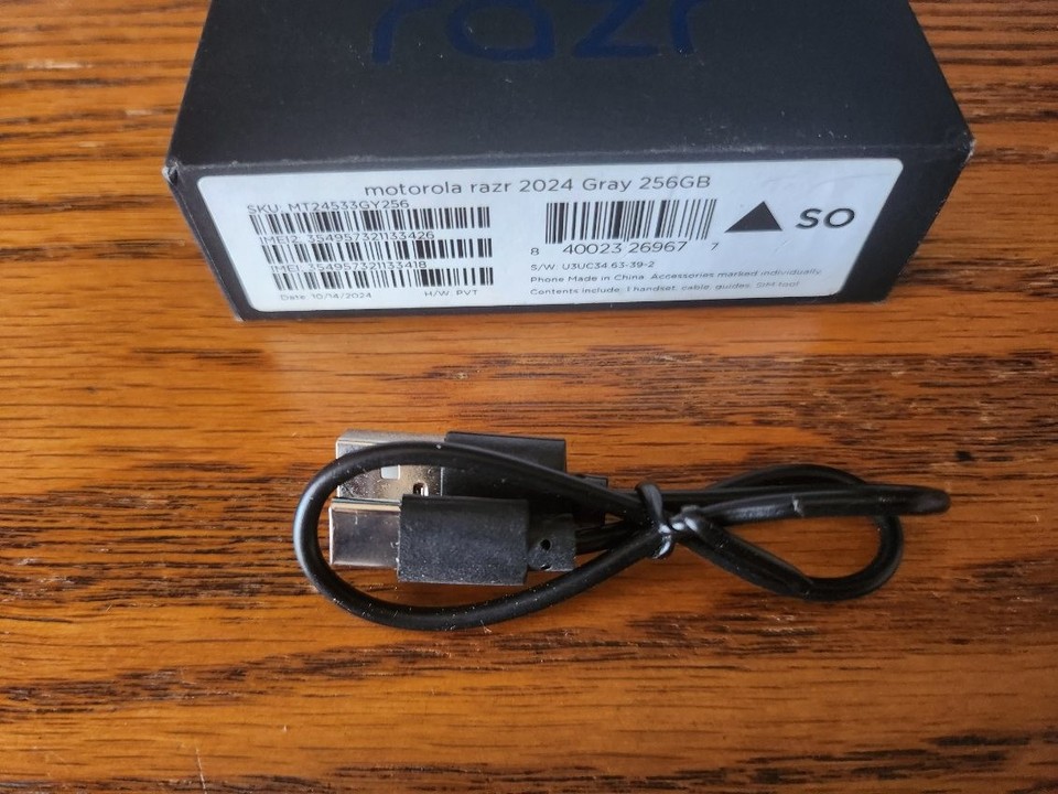 Motorola RAZR 2024 256GB BOOST MOBILE flip phone | eBay