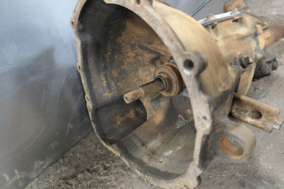 Ford 105E 107E Anglia Prefect 3 Rail Gearbox With Bellhousing Speedo ...