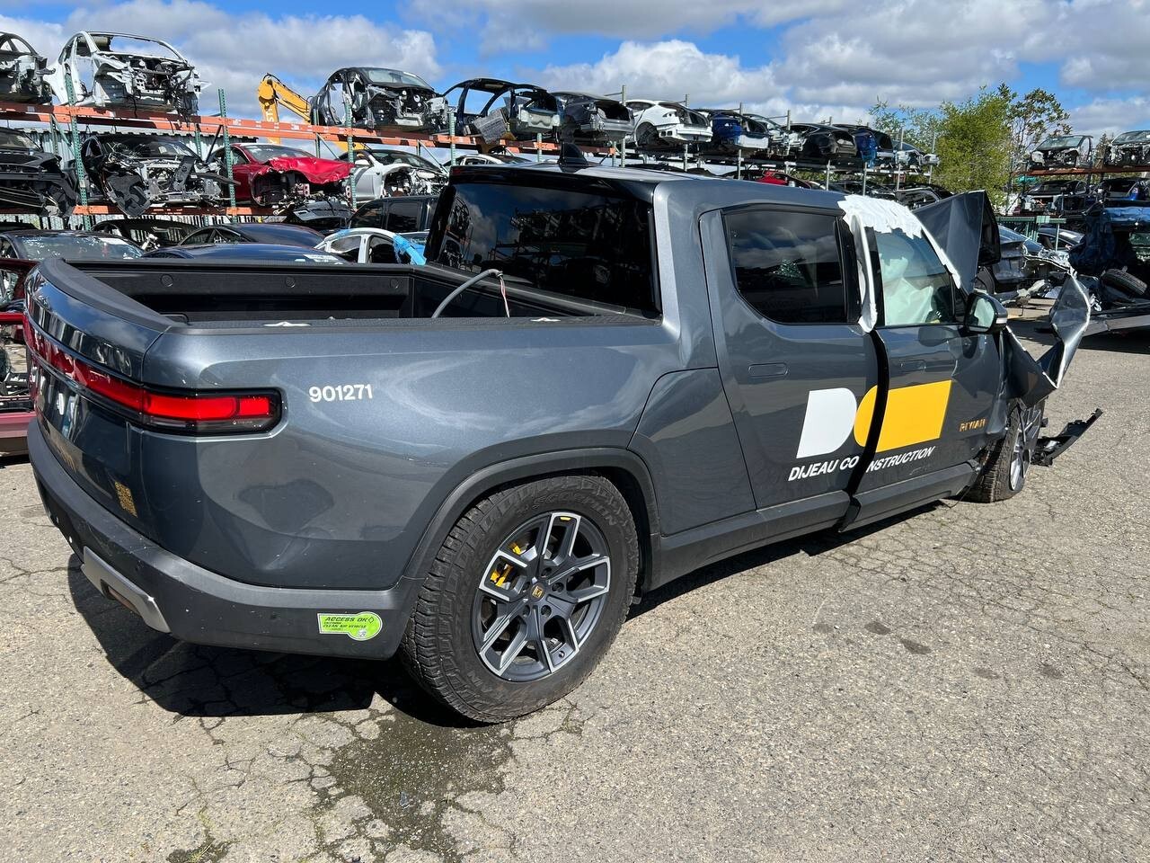 2023 RIVIAN R1T ADVENTURE PARTS PARTOUT DOOR SUSPENSION TRIM INTERIOR ...