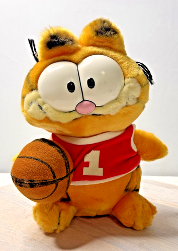Garfield Basketball Player Vintage Dakin 1981 Stuffed Plush Toy Doll ...