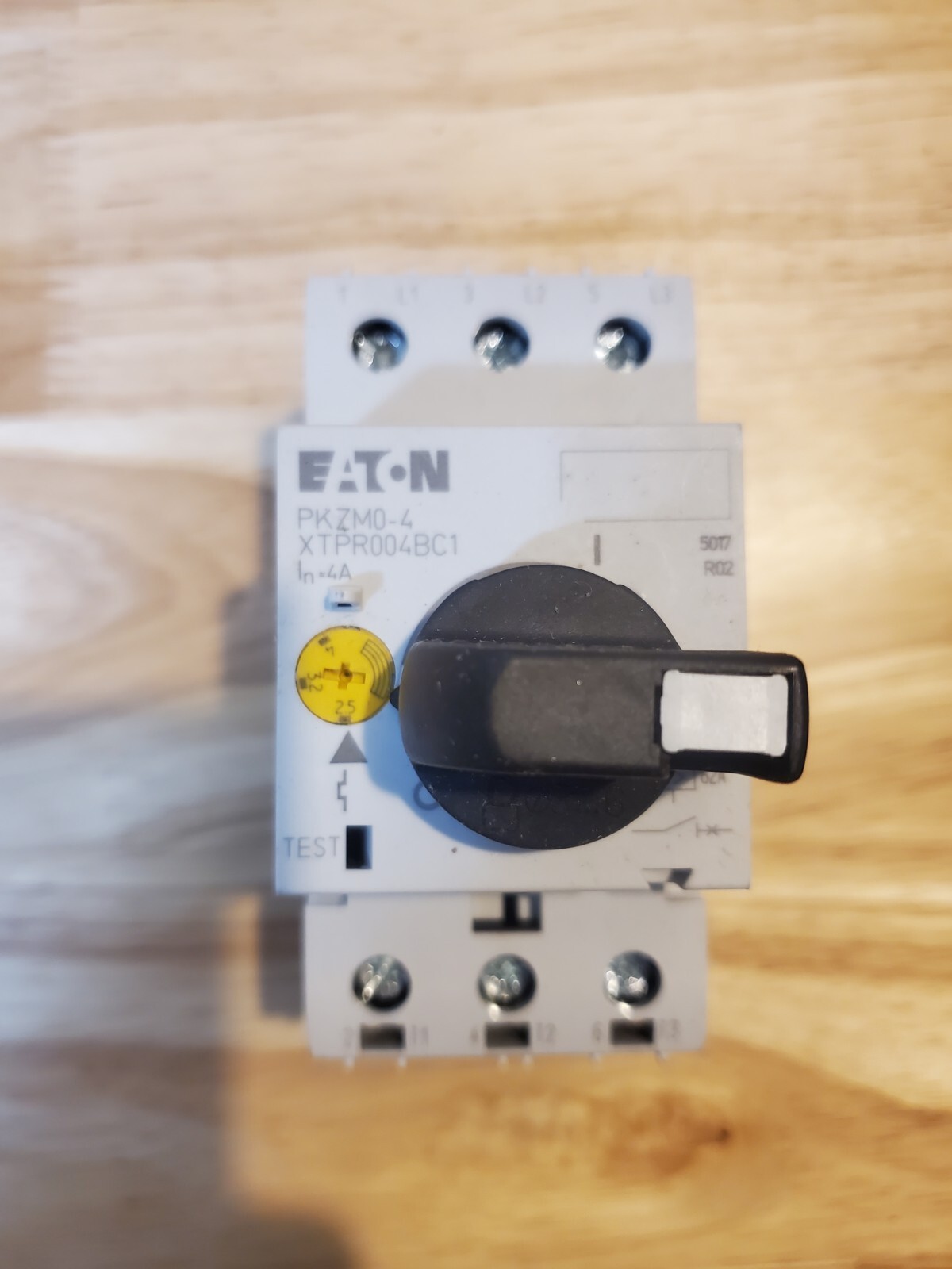 EATON PKZM0-4/AK 3-POLE 600 VAC 2,5-4 A MOTOR PROTECTIVE BREAKER (NEW ...