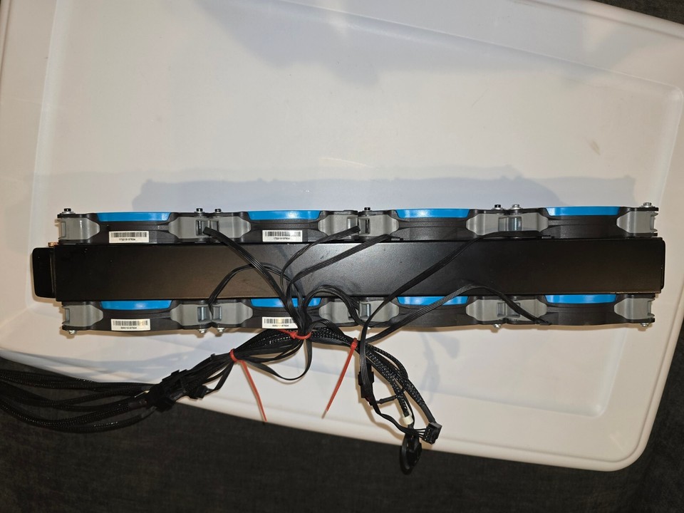 480mm PC radiator for liquid cooling with 8 Corsair fans (Push/Pull ...