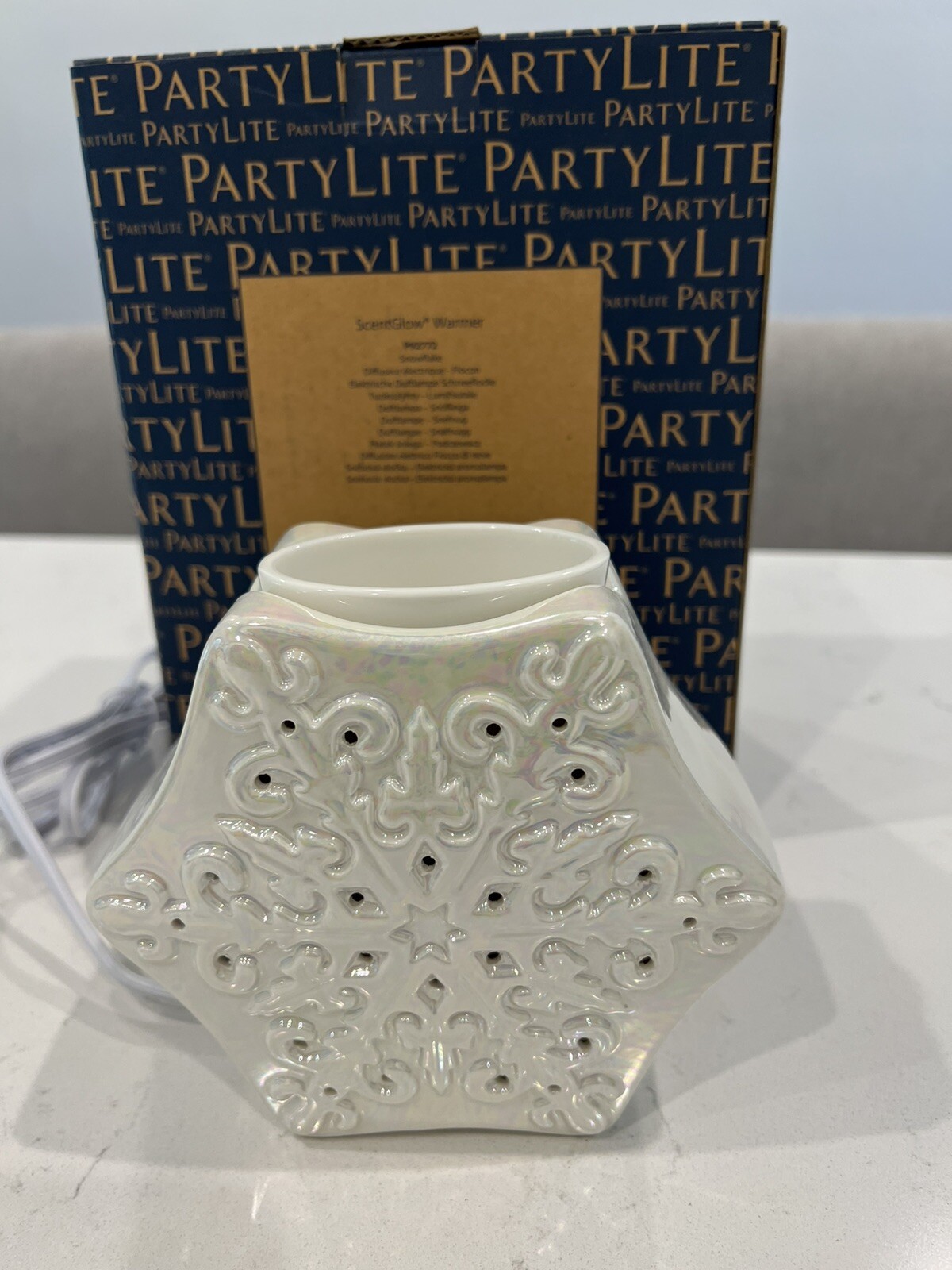 Partylite Scentglow Warmer Snowflake #P92772 | eBay