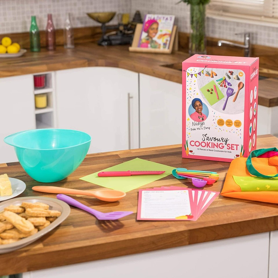 Kids Baking Set by Nadiya Hussain The Great British Bake Off Winner ...