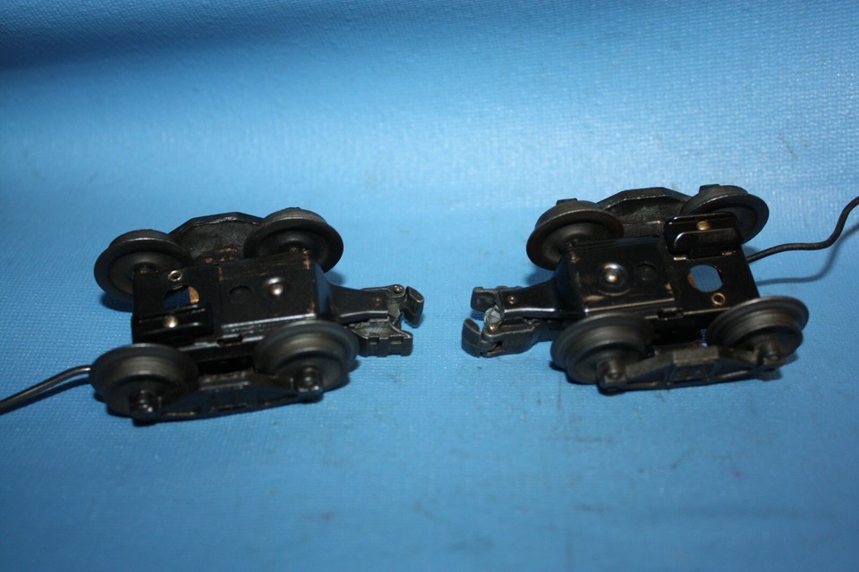 Lionel - STAPLE END TRUCKS WITH SLIDE SHOES 1 PAIR | eBay