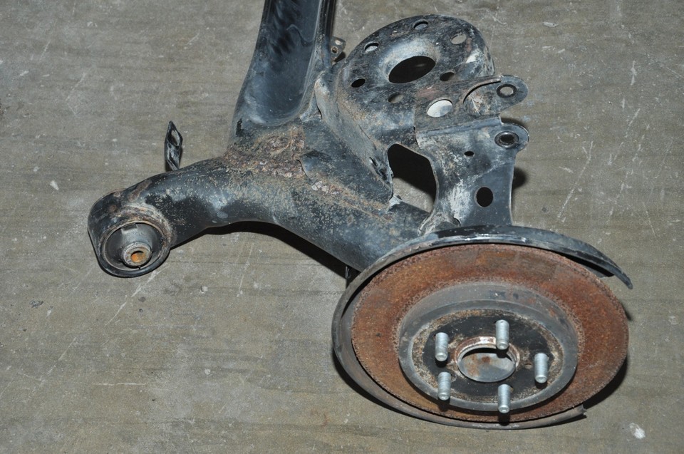 2010-2015 TOYOTA PRIUS AXLE BEAM REAR CROSSMEMBER SUSPENSION ASSEMBLY ...