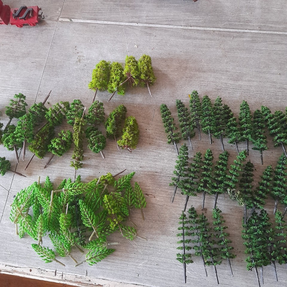 N Gauge Budget Trees Approximately 100pcs 30mm-50mm High. Job Lot | eBay UK