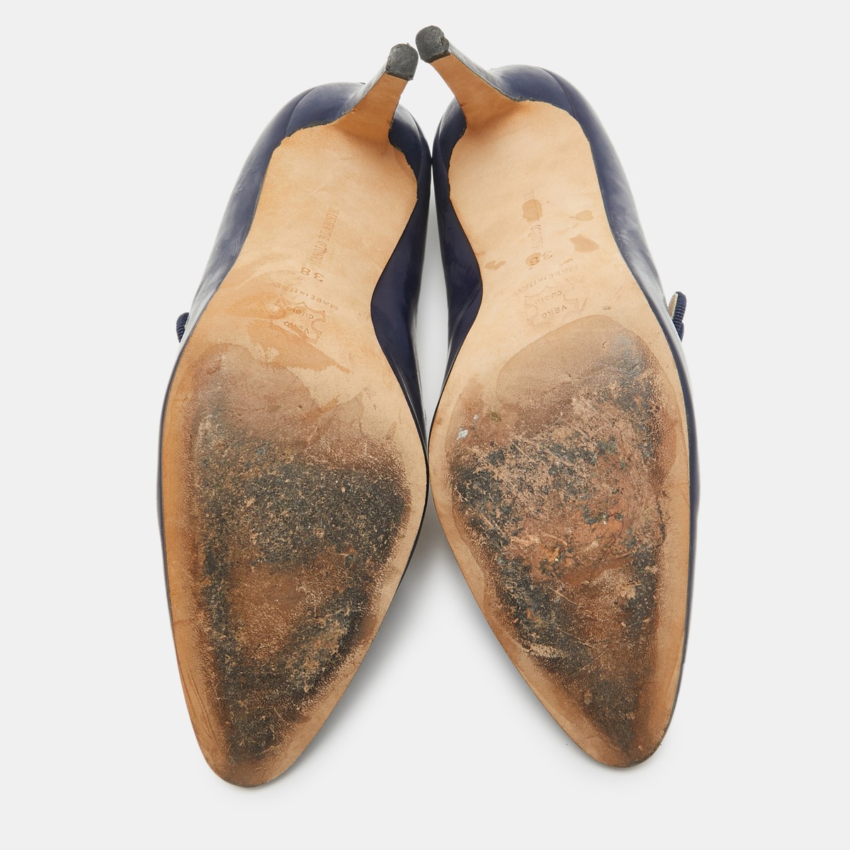 Manolo Blahnik Navy Blue Patent Leather Mary Jane Pumps Size Manolo Blahnik Navy Blue Patent Leather Mary Jane Pumps Size