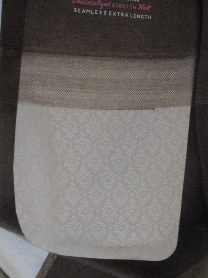 1PR VINTAGE MAIN LINE TEXTURED SHEER RT NYLON STOCKINGS SIZE 12 EXTRA ...