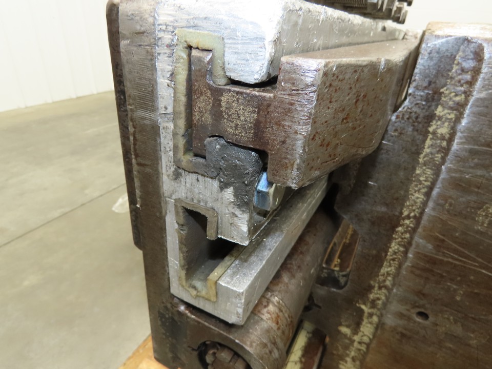 Long Reach Rotating Pallet Cardboard Bale Clamp Class 2 Forklift Range ...