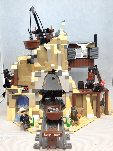 LEGO The Lone Ranger Silver Mine Shootout (79110) All Minifigs 100% ...