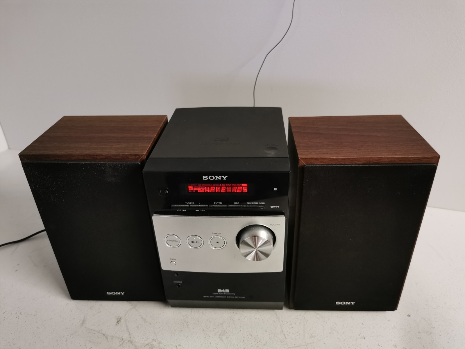 SONY MICRO HIFI CMT FX-250. SILVER/BLACK. DAB/CD PLAYER SHELF SYSTEM ...