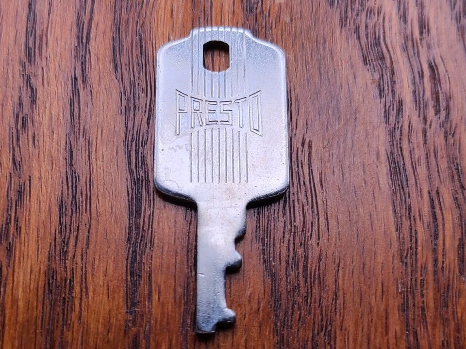 Presto Lock Company Vintage Key #1646 Garfield New Jersey USA | eBay