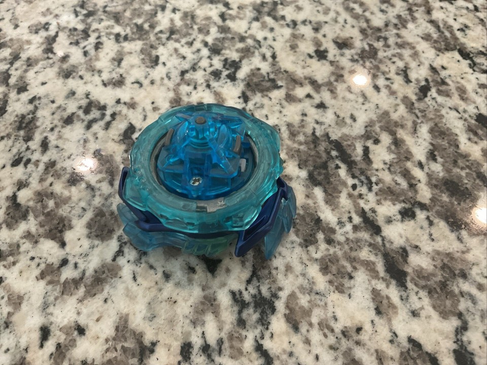 Strike Valtryek V3 6V Vortex Reboot Valkyrie Battle Tower Beyblade ...