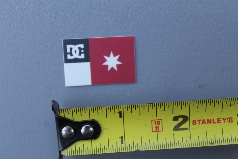 DC Skateboard Shoes Footwear Flag Original Z78 Vintage Skateboarding ...