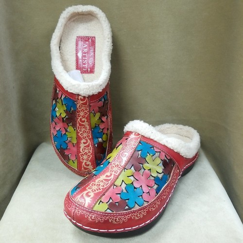 L’artist Spring Step Embossed Floral Sherpa Lined Clogs Slippers Women ...