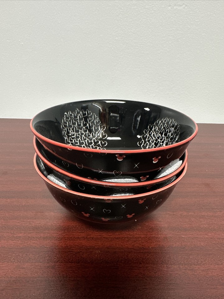 Disney Love, Mickey Mouse Ceramic Tidbit Bowl Set 3 xoxo Black White ...