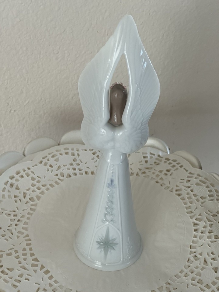 Llardo Porcelain Collectable Angel Bell Figurine “Sounds Of Love ...