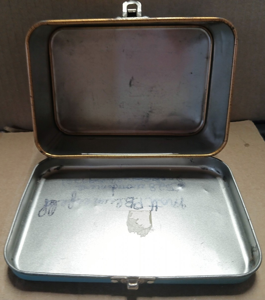 Nintendo Pokémon Charmander Metal Tin Collector Case Storage Box ...