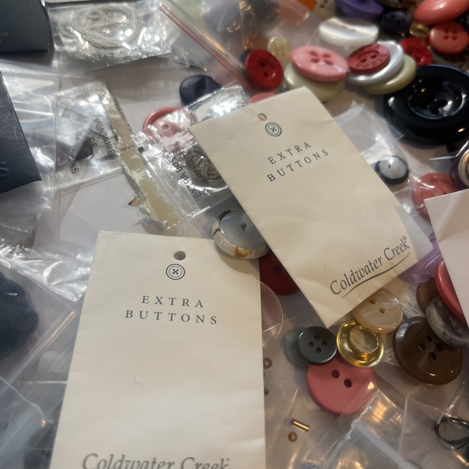 Replacement Buttons & Thread Lot - Various Manufacturers - | eBay