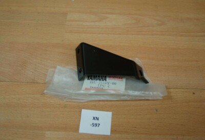 Yamaha XZ550 Horn Stay 11U-2134Y-00 Genuine NEU NOS xn597 | eBay