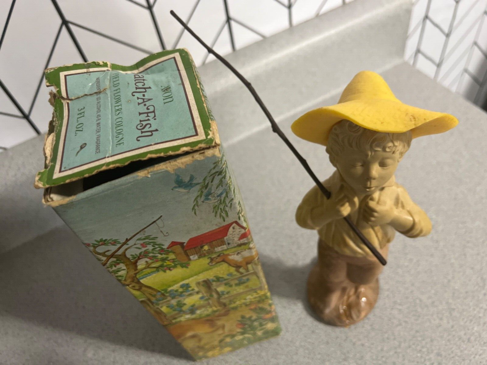Vintage Avon Catch A Fish Field Flowers Cologne With Original Box | eBay