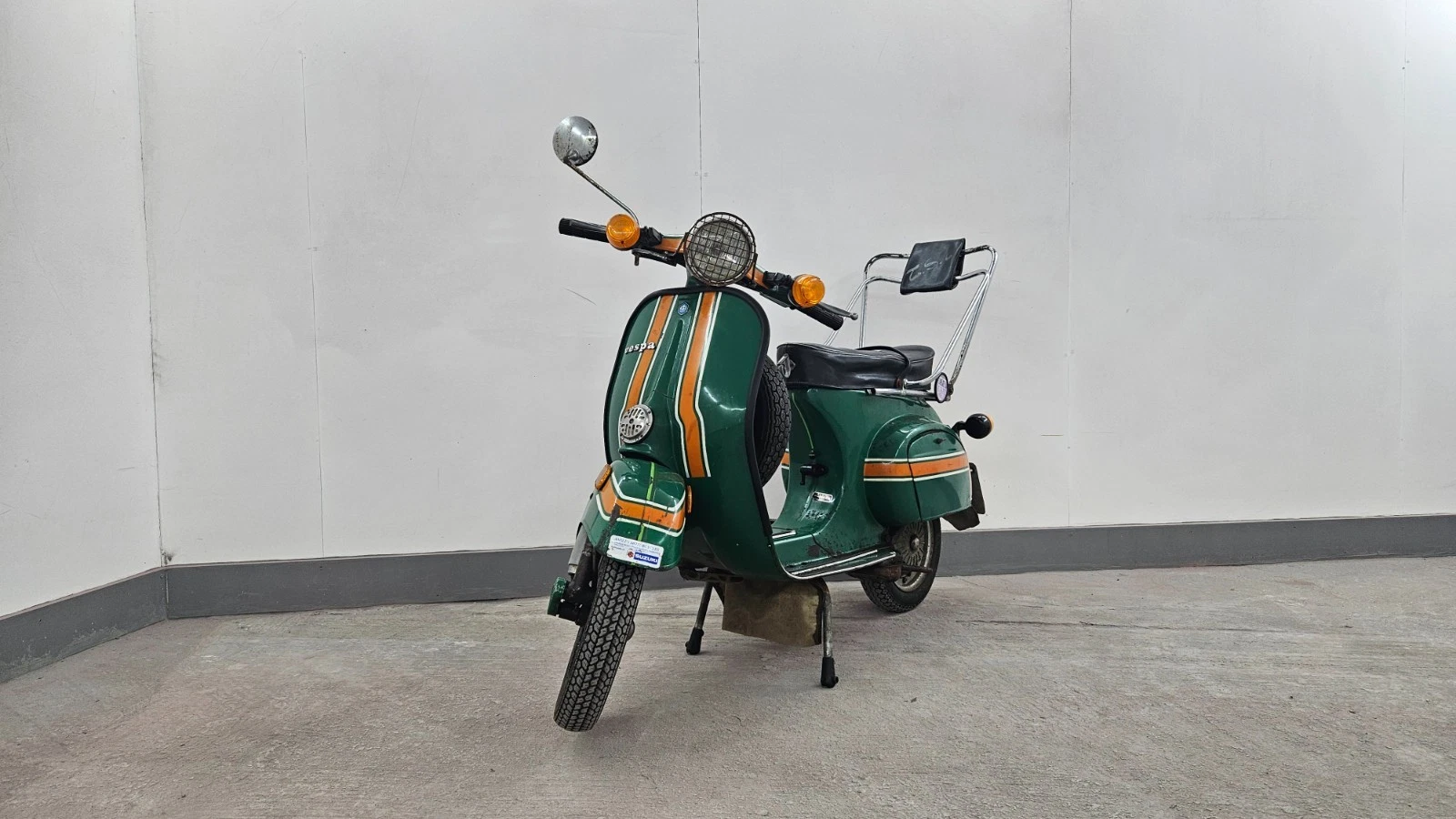 1983 Vespa 100 Sport - Bike Years - 1980s
