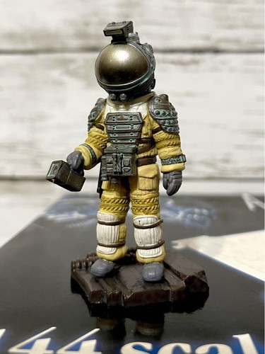 Alien Narcissus Plastic Model with Spacesuit Figure and Flyer Bonus | eBay