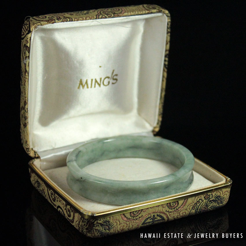 MING'S 1960's JADEITE JADE CONCAVE SOLID JADE BANGLE … - Gem