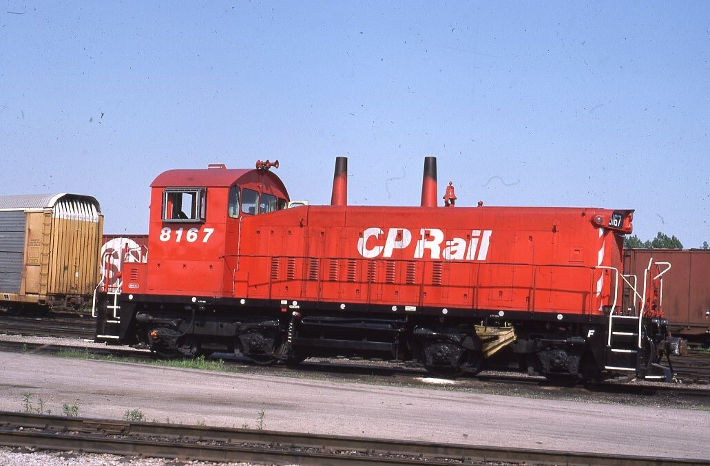 CP CANADIAN PACIFIC Railroad Train Locomotive 8167 OAKVILLE ON 1988 Photo Slide | eBay