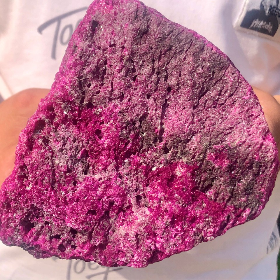 6.72lb Natural rough red corundum and mineral spirit ruby raw gemstones ...