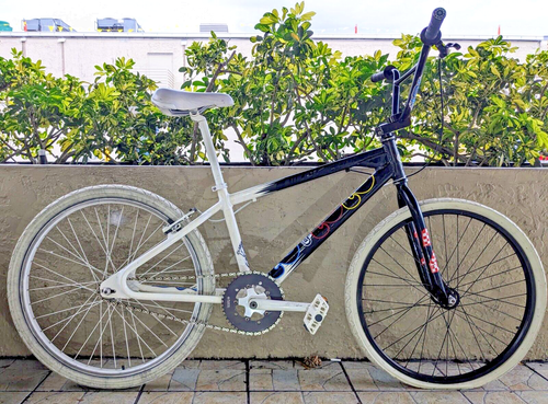 SE Racing - PK Ripper - The Hundreds x Black and White First 26" BMX ...