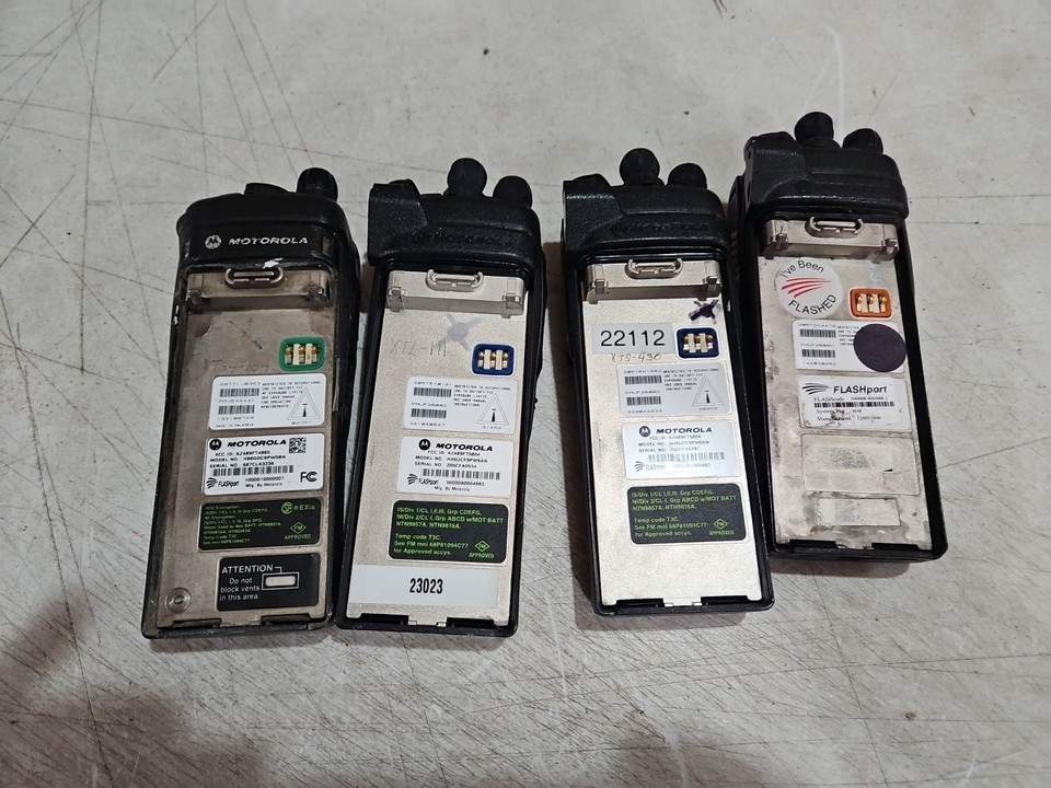 4 PC LOT Motorola XTS 2500 Two Way Radio Parts Or Repair | eBay