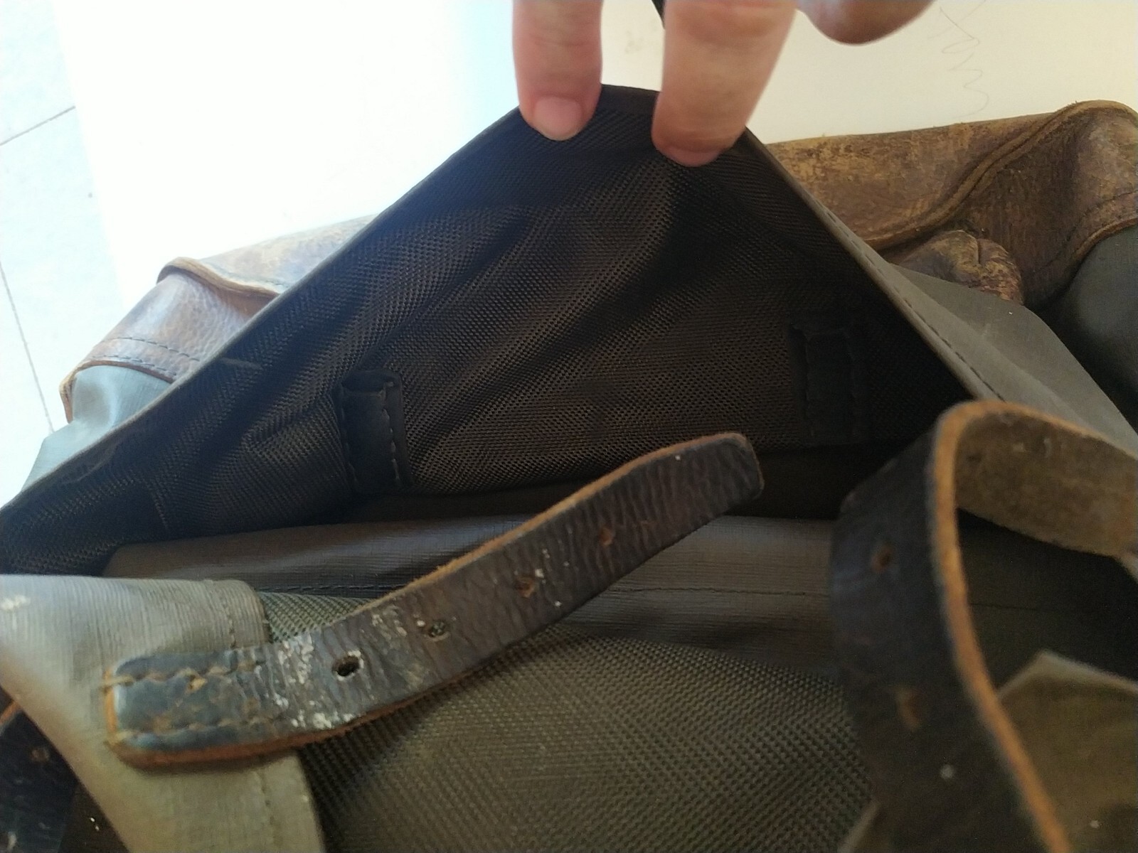 2x Swiss Army Backpacks, durable, made to last! Authentic Canvas and ...