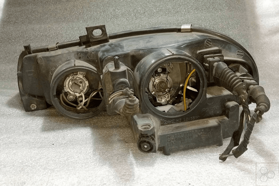 60695647 Projecteur Droite ALFA ROMEO 156 (X1) 2.5 V6 24V Ber. 4p/b ...