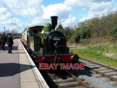 PHOTO LNER LOCO NO 69023 TRAIN ARRIVING AT ONGAR STATION OPERATED BY ...
