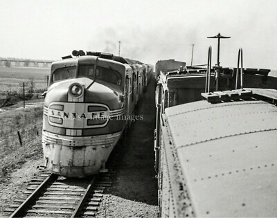 Santa Fe Super Chief Locomotive 50A DL-109 Alco ATSF Railroad train ...