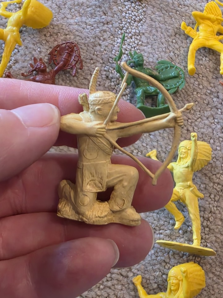 VINTAGE PLASTIC INDIANS FIGURES MARX Lot Of 36 | eBay
