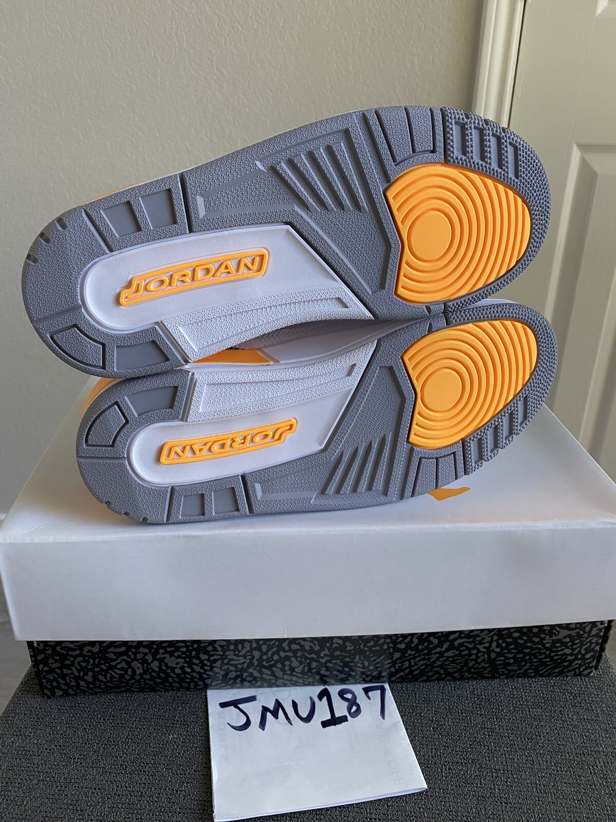 DS Nike Air JORDAN 3 Retro III Laser Orange sz8 Men supreme cond NEW OG ...